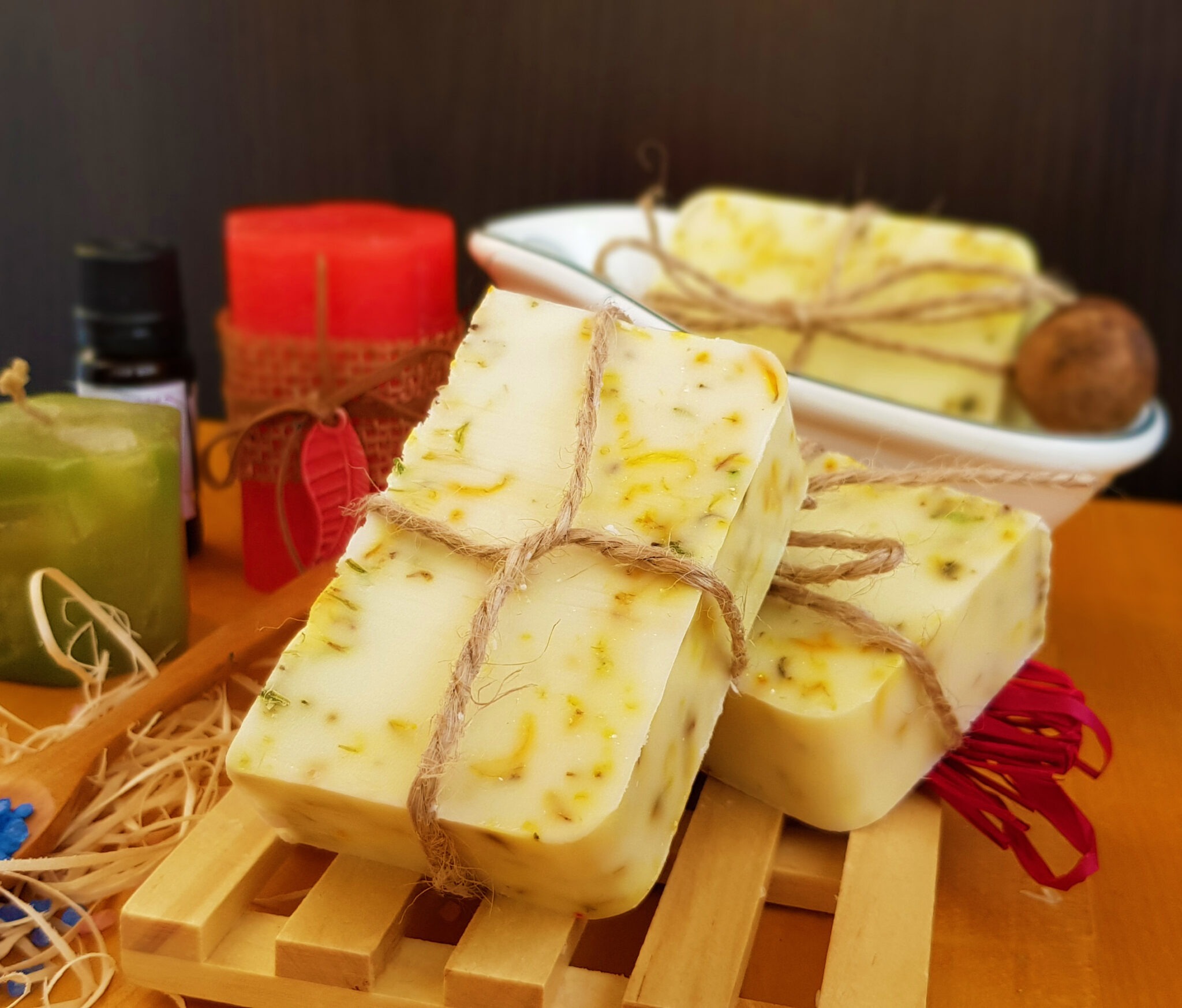 Sapun handmade cu glicerina – Flori de Galbenele si Aloe Vera ...